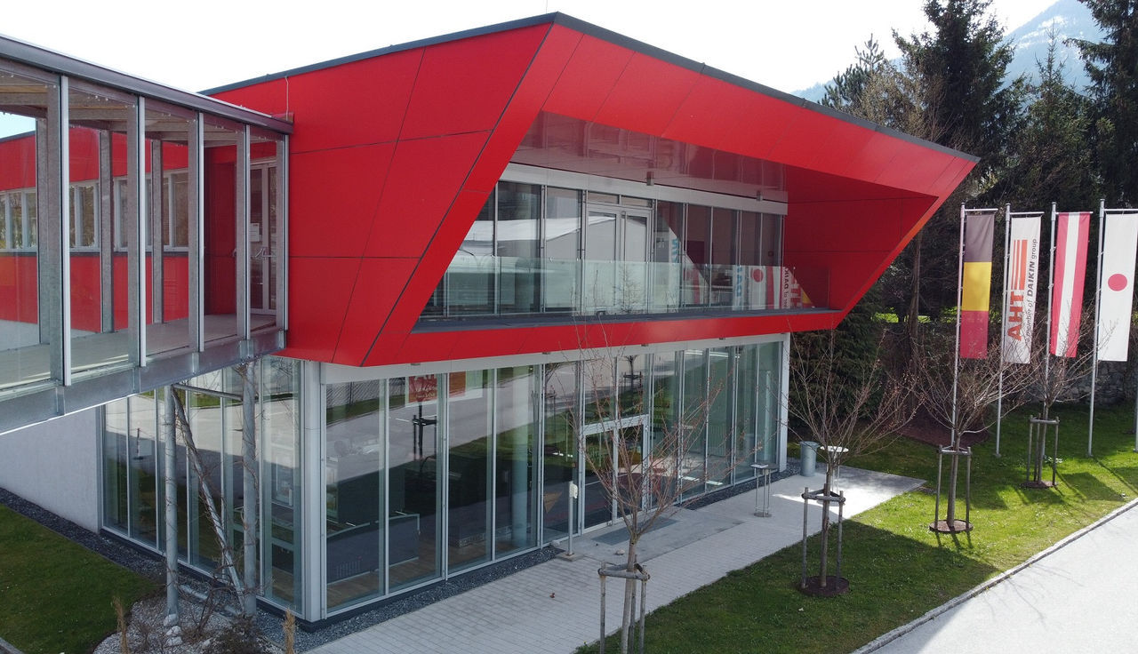 A decarbonization project for a gas boiler replacement at the factory ...