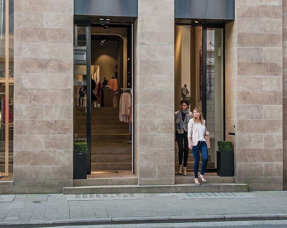 Biddle Air Curtains: 2025 Guide | Daikin