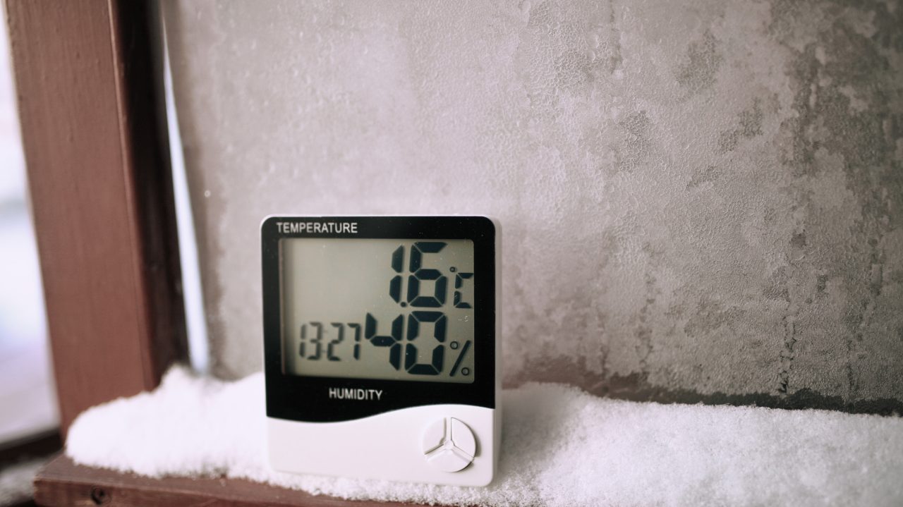 How to Measure Indoor Humidity | Daikin